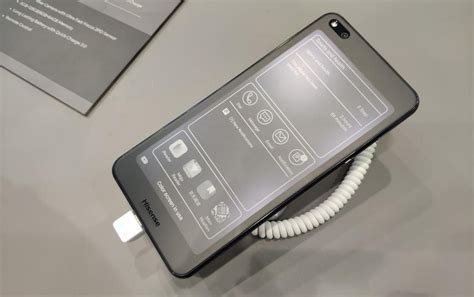 IFA 2018. Hisense A6: ещё один двухэкранный смартфон, который вы не ...