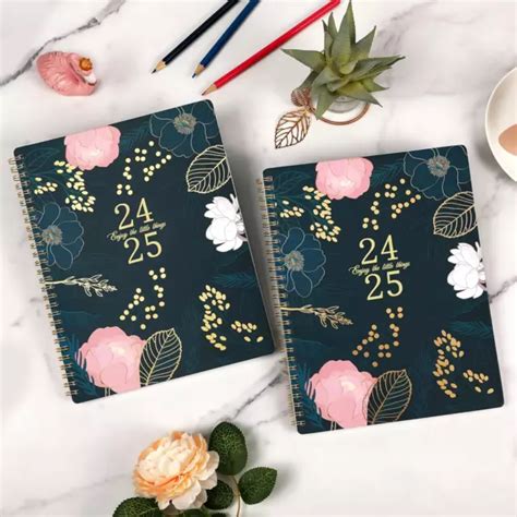 2024 2025 PLANNER Luglio 2024 Giugno 2025 Pianificatore Accademico
