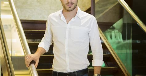 Sereno Leandro Daniel Que é Um Laranja De Grego Caio Castro Se Apresenta Na Pilartex Como