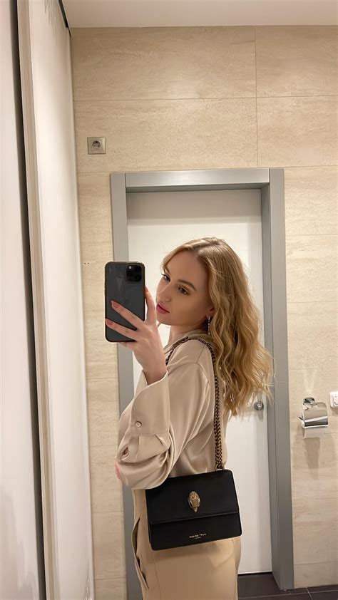 Monday Selfie Hope You Have A Great Week R Freckledgirls