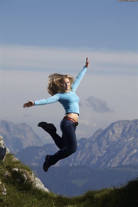 Lindsey Vonn Photoshoot 2009 Celebrity Beautiful Babe Posing Hot