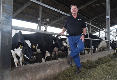 Your Observer Photo Jerry Dakin The Owner Of Dakin Dairy Says Support From Manatee County