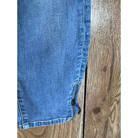 Gently Worn Womens Cabi Jeans Ankle Jeans Size Depop