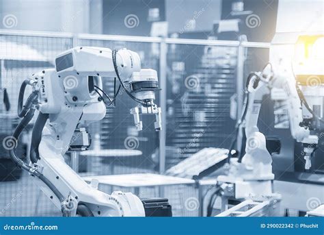 The High Technology Material Handling Process By Automatic Robotic