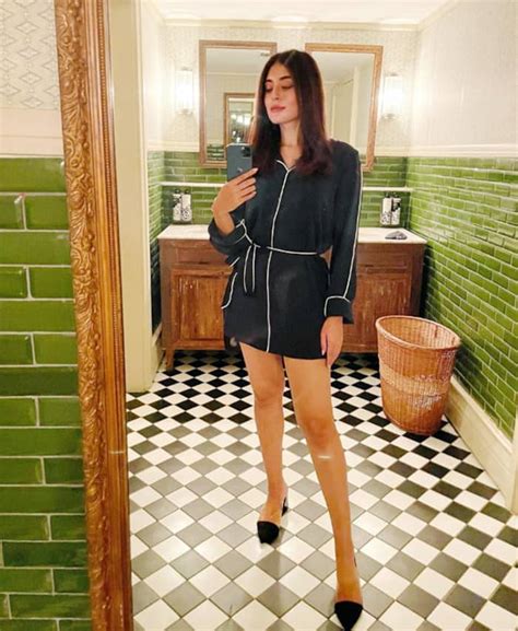 Tandav Actor Kritika Kamra Is All Gorgeous And Glamorous In Real Life