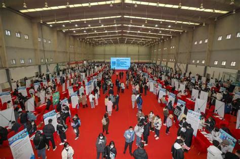济南市2023年才聚泉城高校行山东大学引才对接会火热开场 媒体看山大