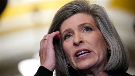 Gop Senators Question Fsa Chief In Meeting After News Hell Step Down