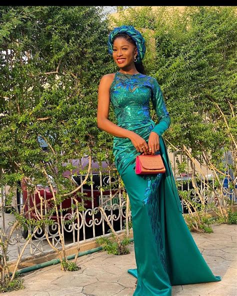 Bnstyle Spotlight How Jemima Osunde Gave A Minimalist Lesson In Aso