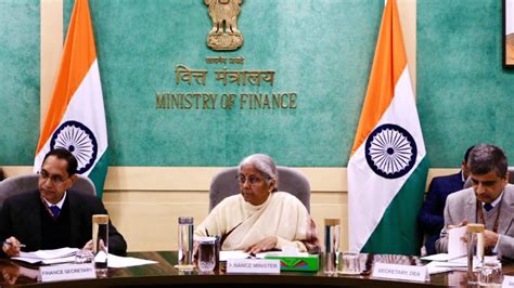 Will Fm Nirmala Sitharaman Cut Income Tax Fm Meeting With India Inc