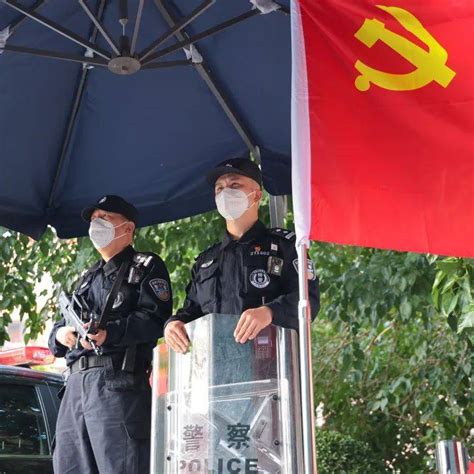 【喜迎二十大 忠诚保平安】这组海报，诠释满满安全感胜利河北公安