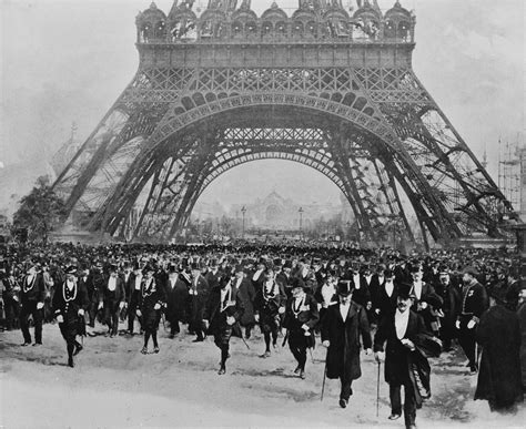 Download History Pictures