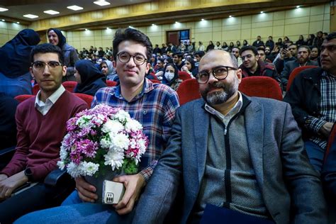 روابط عمومی دانشگاه همایش نکوداشت مقام استاد و تقدیر از اساتید برگزیده دانشگاه علوم پزشکی