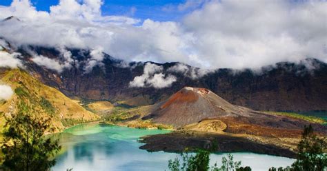 10 Gunung Terindah Di Indonesia Ini Begitu Mempesona Sudahkah Kamu