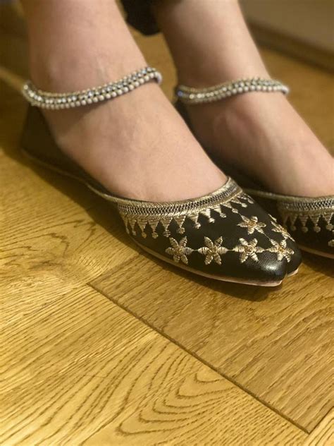 Handmade Pakistani Khussa Punjabi Wedding Jutti Traditional Embroidered