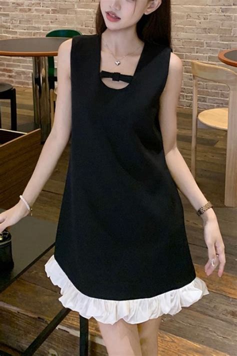 핑크프릴 블랙 민소매 나시 A라인 레이스 스티치 미니원피스