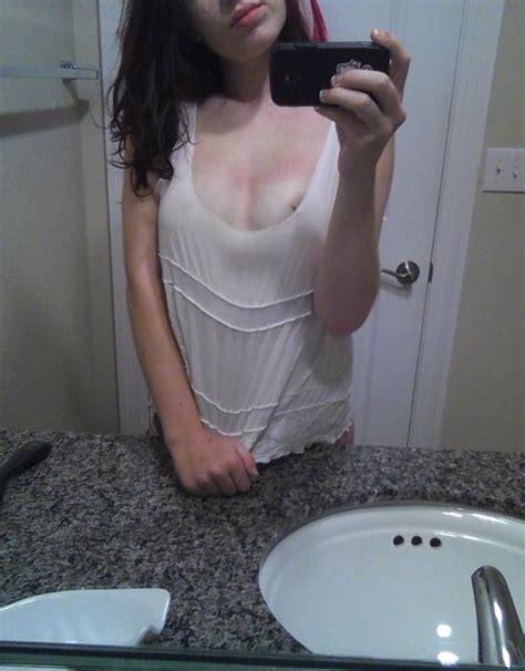 Just A Peak Porn Pic Eporner