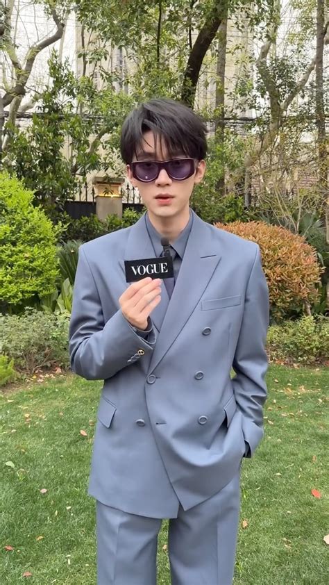 Vogue Taiwan Vogueceleb 在netflix熱門影集《影后》中，林廷憶飾演的史艾瑪是一個為了夢想不擇手段的野心演員