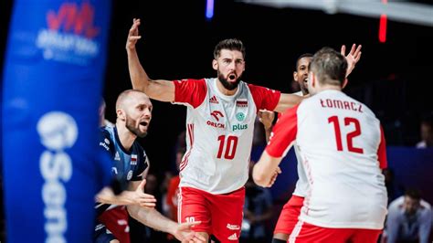 Bartosz Bednorz podczas meczu reprezentacji Polski siatkarzy poczuł ból