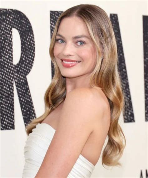 Margot Robbie Says She Was Mortified When The Barbie Photos Were
