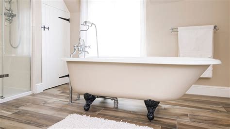 How Much Does A Clawfoot Tub Weigh