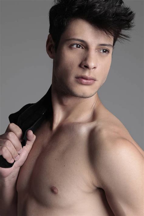 Julio Silva By Nicolas Calligaro