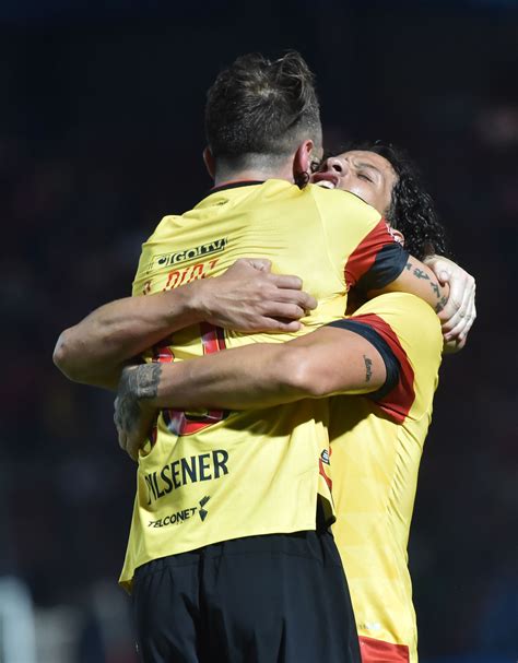Barcelona SC celebra la goleada sobre Cerro Porteño y el pase al Grupo