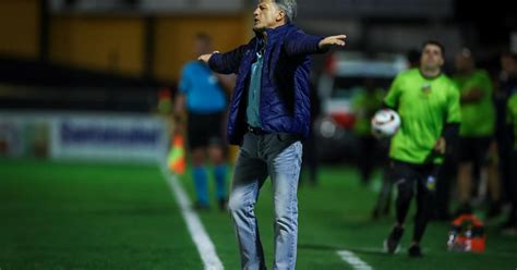 Renato Pede Desculpas Ao Torcedor Após Derrota Do Grêmio Para O