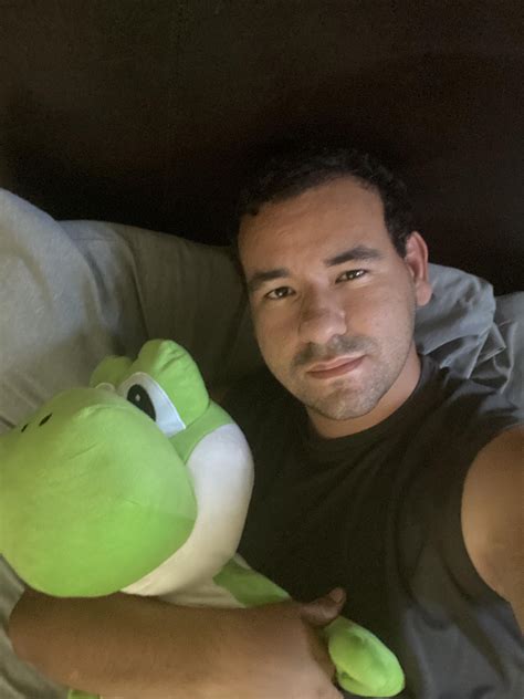 Yoshi Needs His Other Dad 🥺 Scrolller
