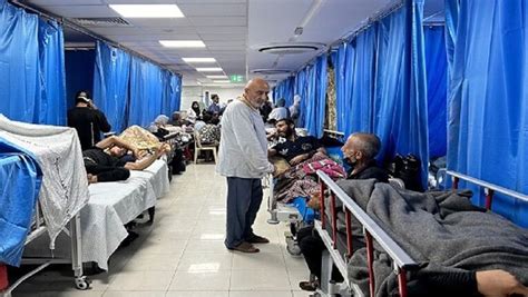 اقتحام مجمع الشفاء الطبي في غزة من جديد