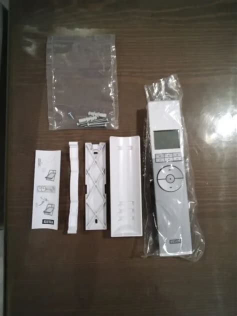 TÉLÉCOMMANDE VELUX INTEGRA KLR 100 3LR A01 WW 689028 01 KLR100 io