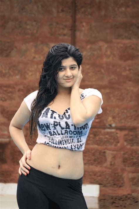 Anu Vaishnavi Hot South Indian Navels