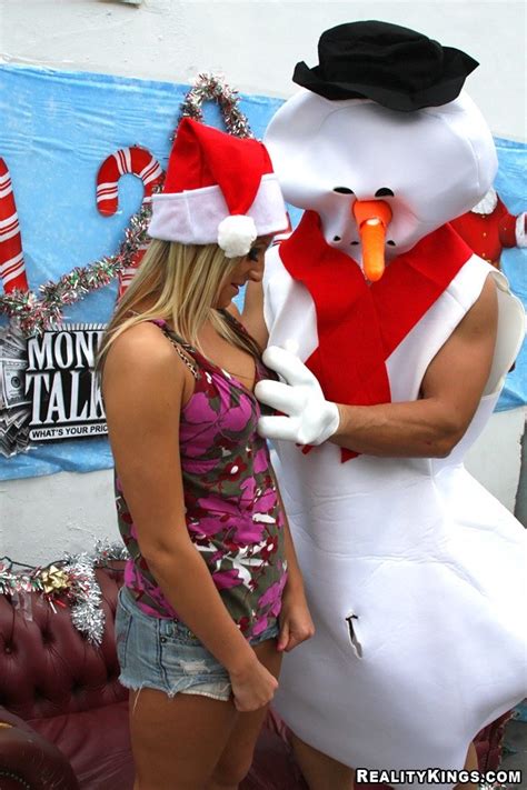 Real Girl Gets Naughty For Cash Porn Pictures Xxx Photos Sex Images 2709864 Pictoa