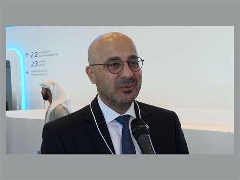 وزير البيئة اللبناني لـ وام نعمل على جذب الاستثمارات الخضراء خلال