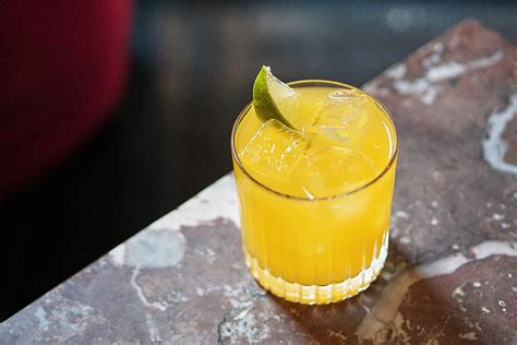 Gin Hass Lækker Cocktail Med Mango Og Lime