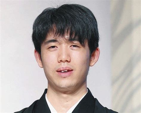 藤井聡太竜王が初の1億円超え＆賞金ランク1位に：中日スポーツ・東京中日スポーツ
