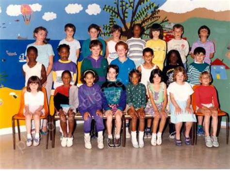Photo De Classe Ce1 De 1988 Ecole La Pierrerie Copains Davant