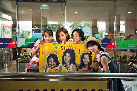 閨密同台尬戲陳意涵、張鈞甯變死敵 「她們」大談女女虐戀 鏡週刊 Line Today