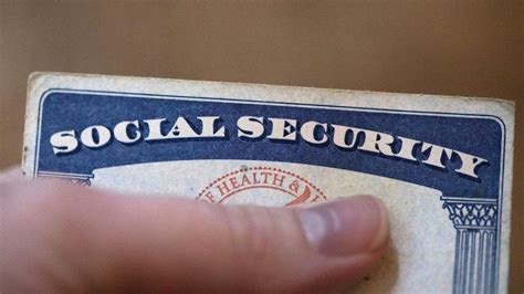 Ai时代，如何一眼看穿深度伪造图片 辟谣吧