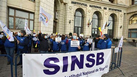Statisticienii din Gorj la protest în București pentru încetarea
