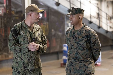 Dvids Images Lt Gen Cavanaugh Visits Uss Bataan [image 8 Of 19]
