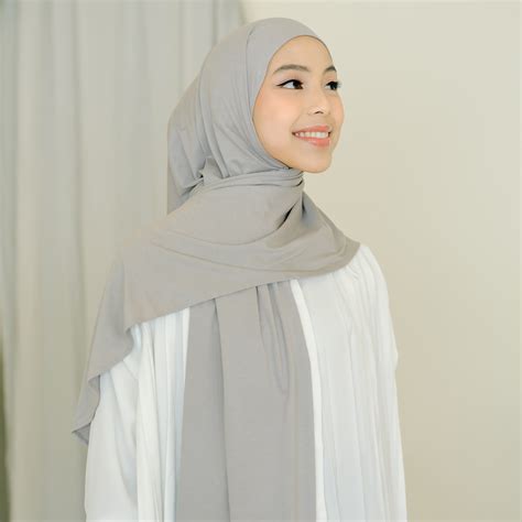 Tana Oval Shawl Grey Lozy