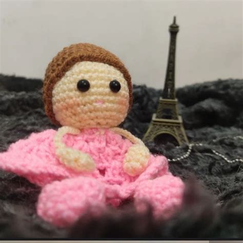 خرید و قیمت عروسک بافتنی دختر بامبولا از غرفه پاپیون آرت باسلام