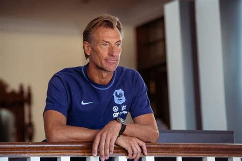 Can This Man Fix Frances Womens Team The New York Times