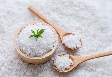 Hình Ảnh Muối Biển Trắng Tinh Đẹp Nét Rõ Đến Từng Hạt