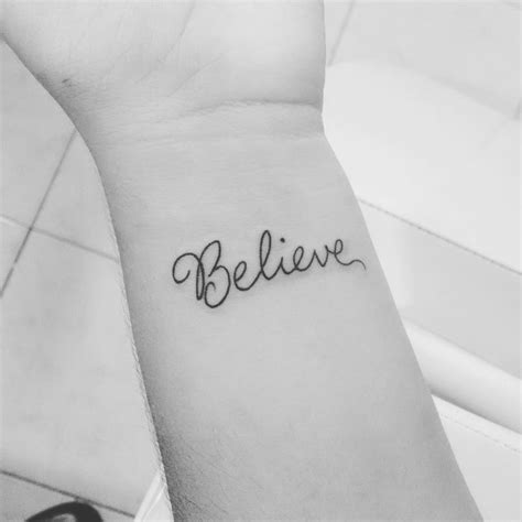 Tatuagens no pulso 60 inspirações para você fazer a sua