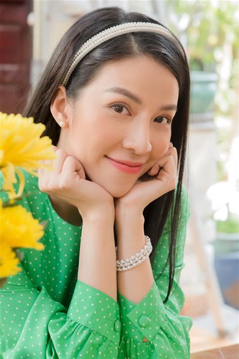 Phản ứng Của Mợ Hai” Ngô Phương Anh Khi Nhận Hai đề Cử Dịp Cuối Năm