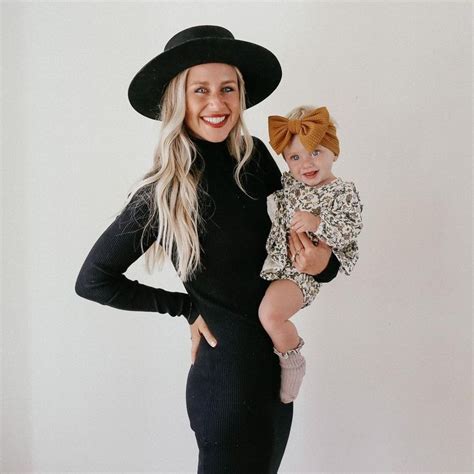 Lauren Webb Lolo Webb • Instagram Photos And Videos Mom Style
