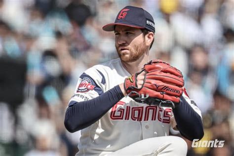 롯데 Ml 0경기 좌완 어떻게 발굴했나 작년부터 후보 반즈 부상 전부터 움직여 153㎞ 왼손 파이어볼러 부산 상륙