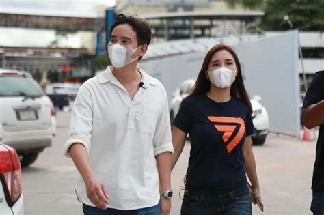 ประวัติ ศิริกัญญา ตันสกุล ผู้หญิงที่เดินเคียงข้าง ทิม พิธา