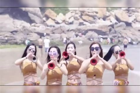 美女唢呐演奏《你的样子》《纤夫的爱》dj音乐，经典精彩！唢呐样子音乐
